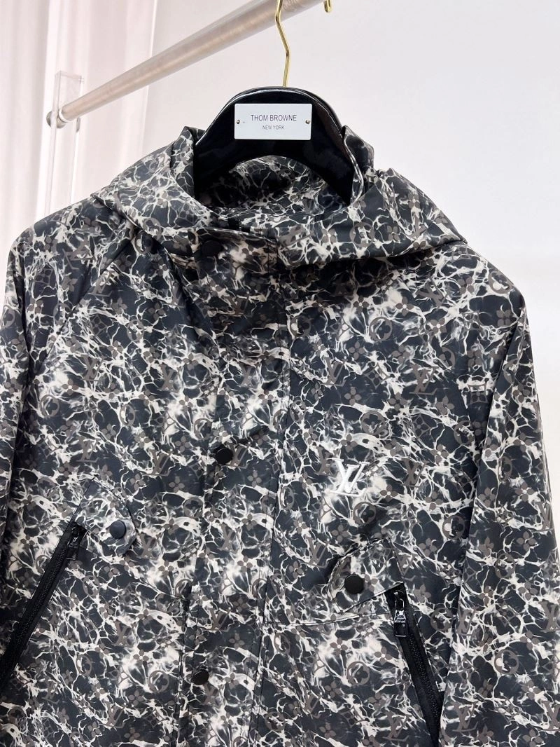 High accuracy Louis Vuitton Outwear
