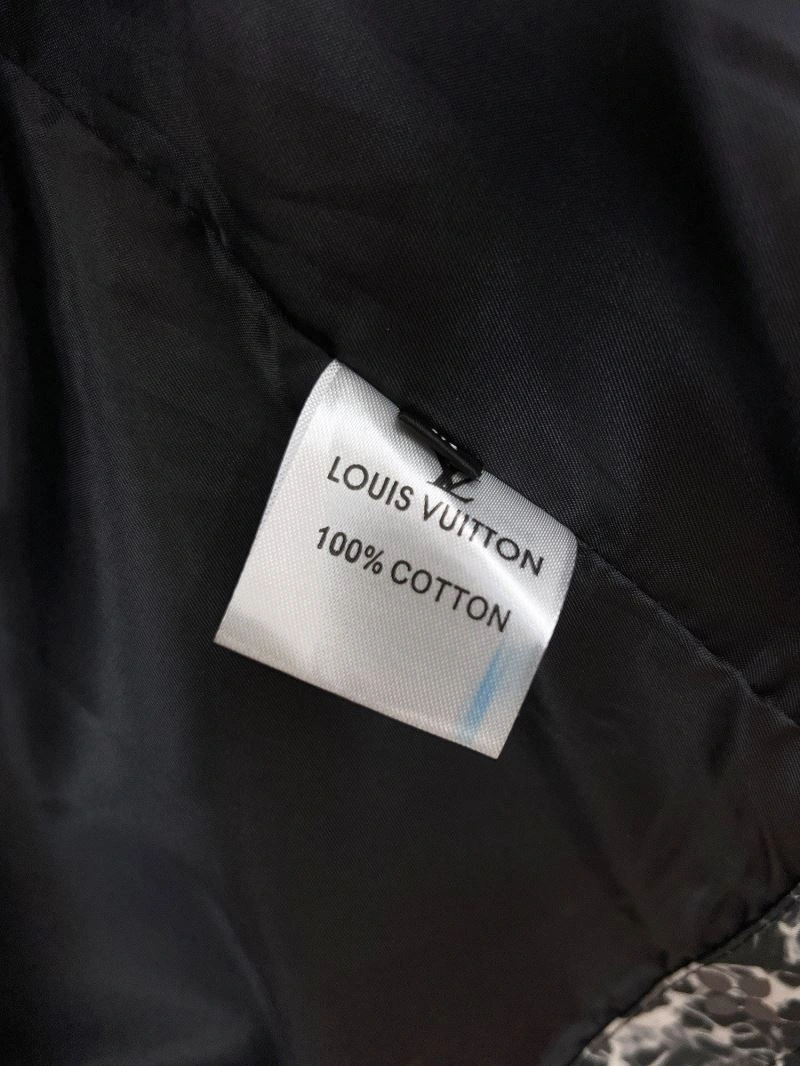 High accuracy Louis Vuitton Outwear