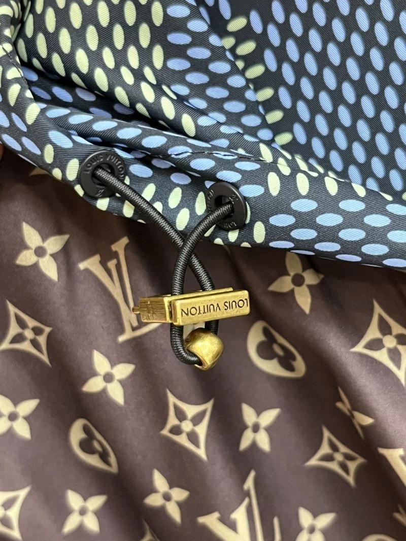 Top match Louis Vuitton Outwear
