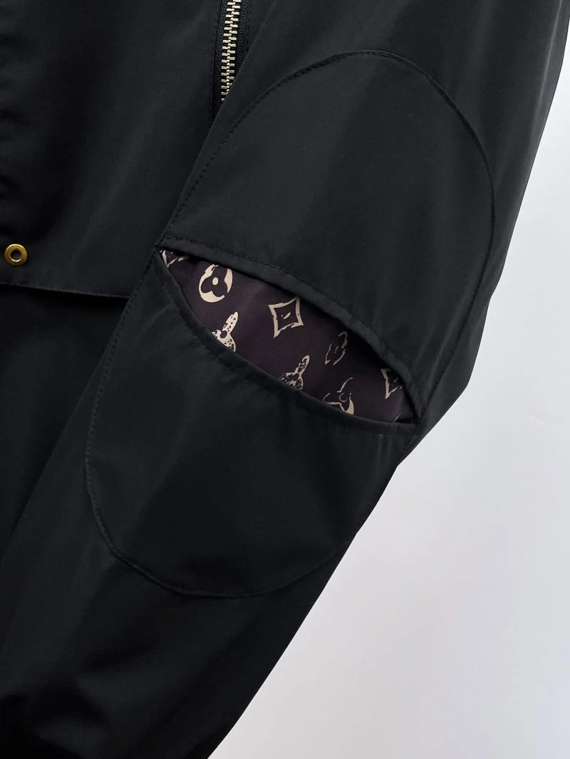 High accuracy Louis Vuitton Outwear