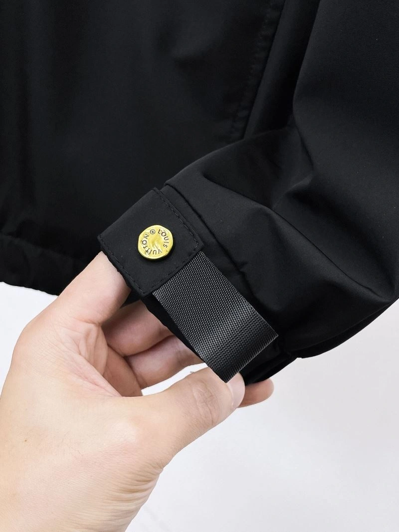 High accuracy Louis Vuitton Outwear