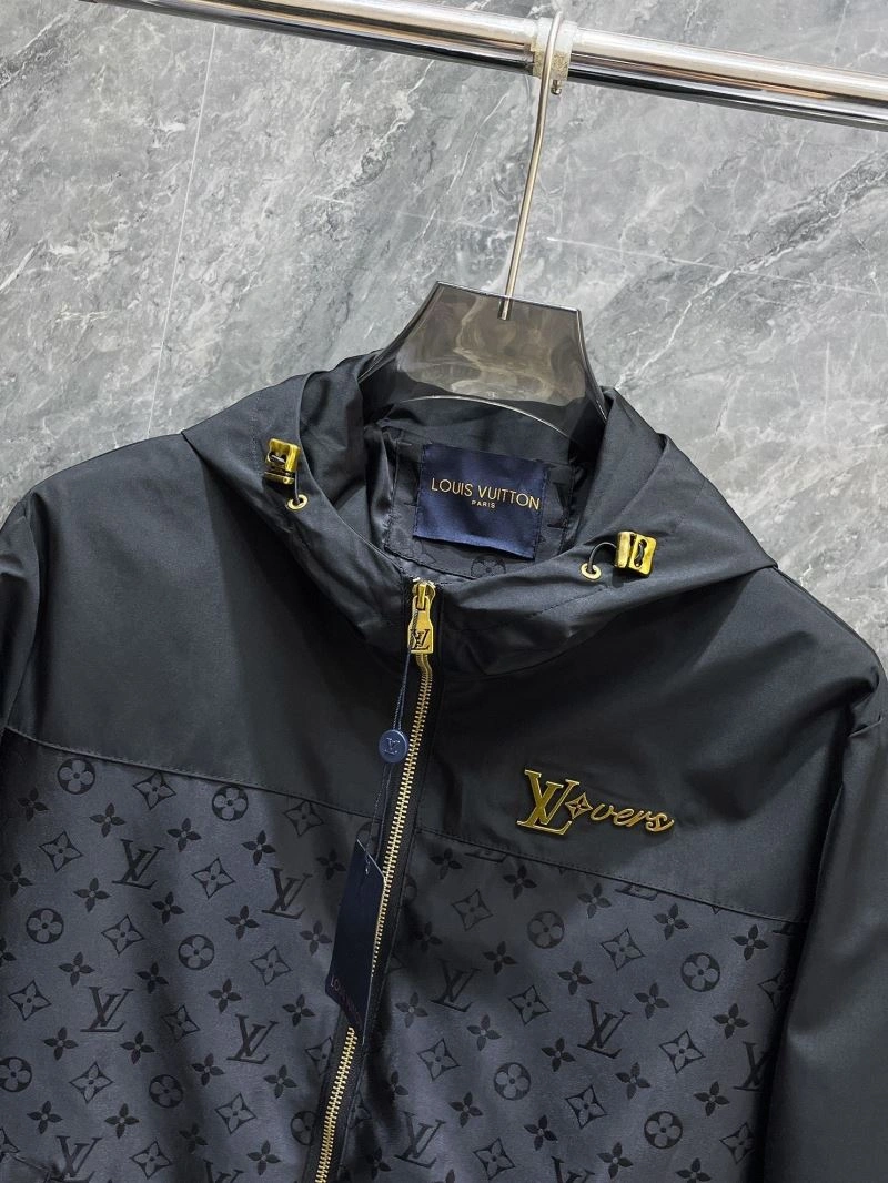 Bargain Louis Vuitton Outwear