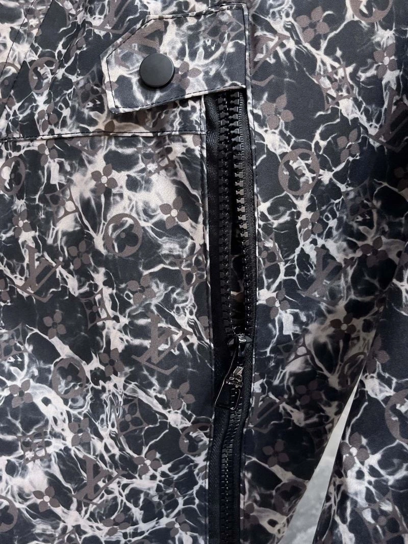 Accurate model Louis Vuitton Outwear