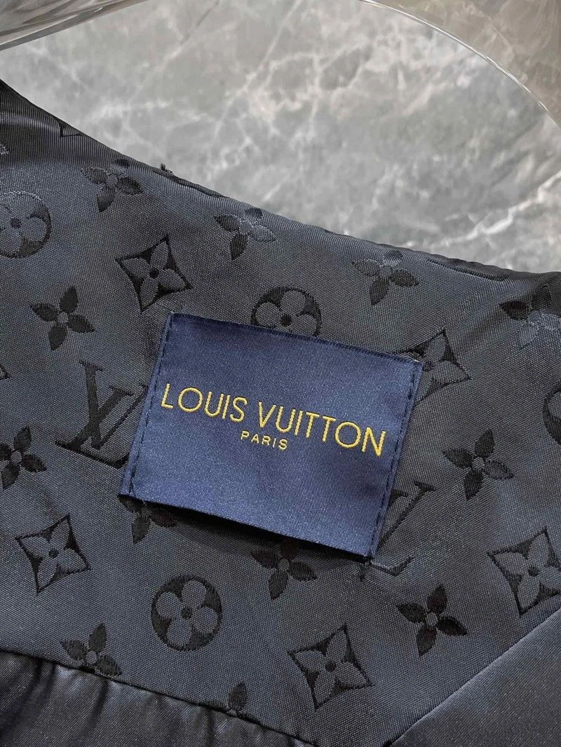High fidelity Louis Vuitton Outwear