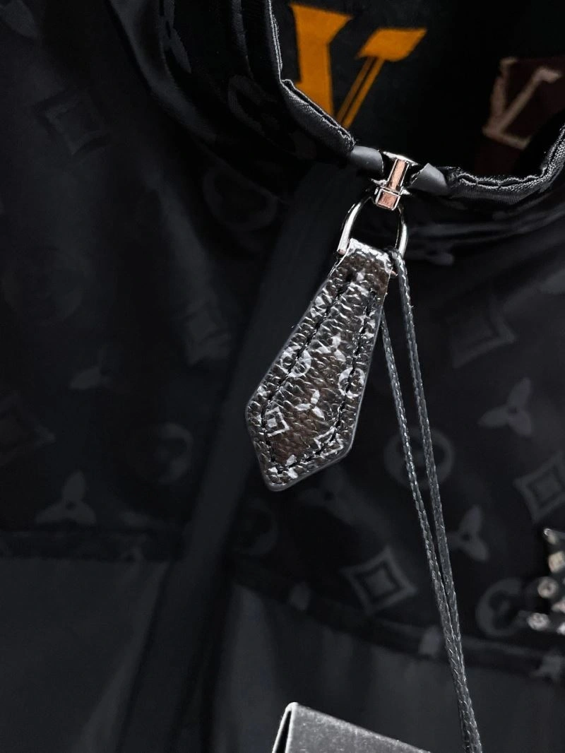 High accuracy Louis Vuitton Outwear