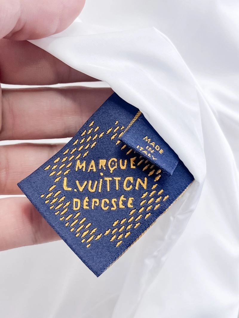 Top mirror Louis Vuitton Outwear