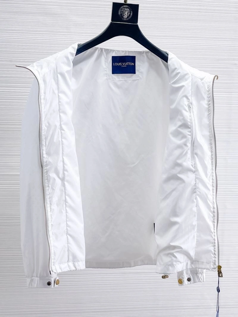 Top mirror Louis Vuitton Outwear