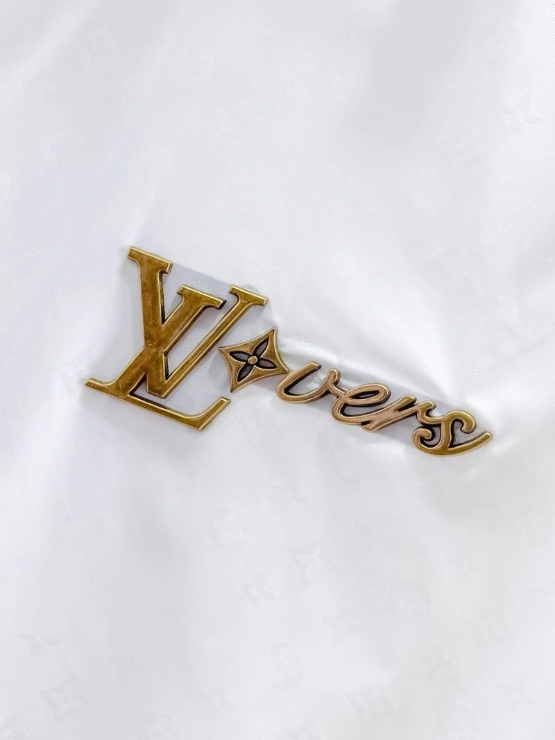 Top mirror Louis Vuitton Outwear