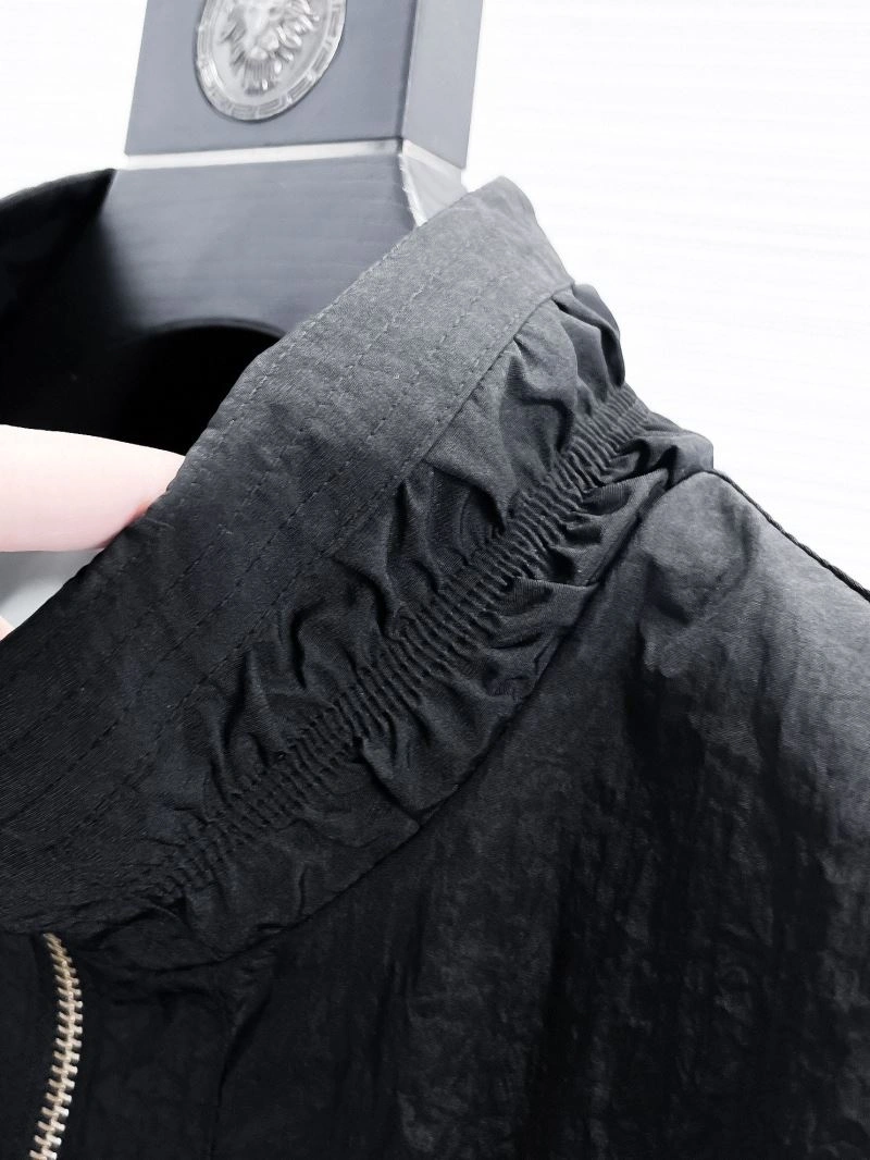 Official Louis Vuitton Outwear