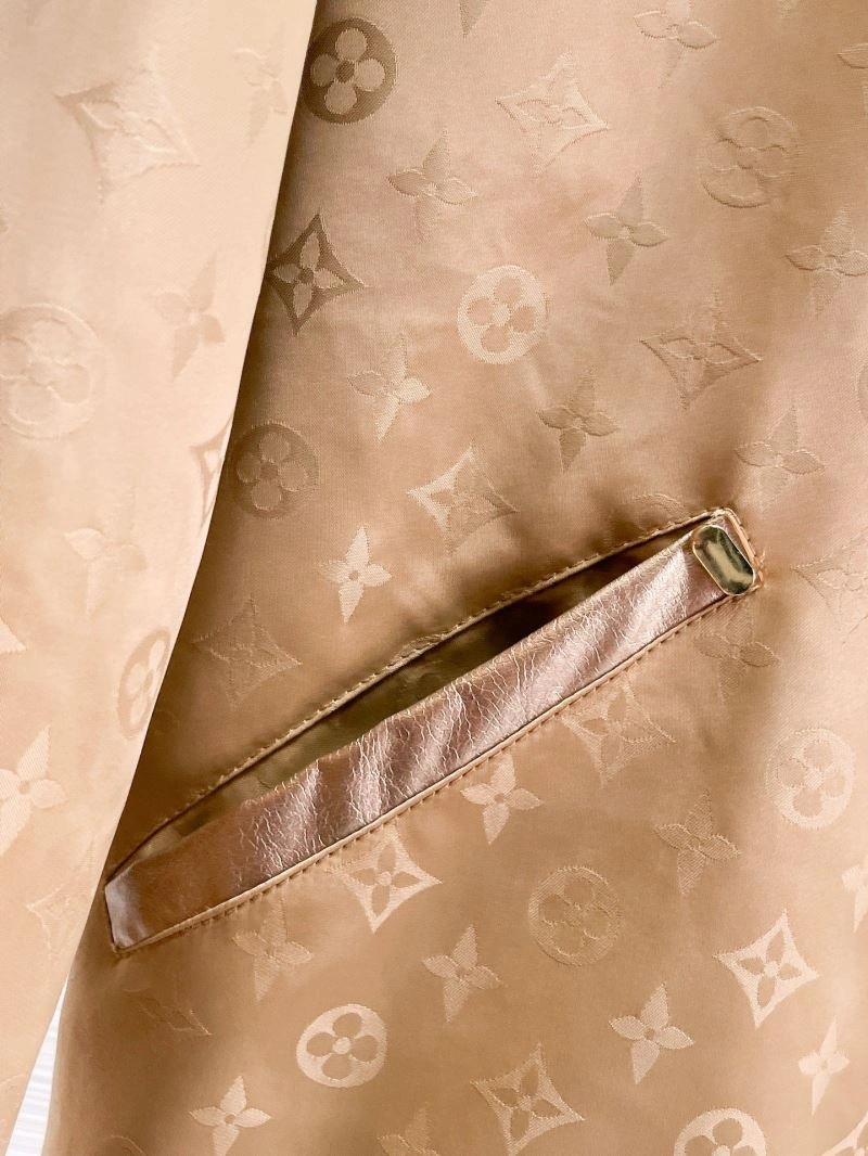 Legit Louis Vuitton Outwear
