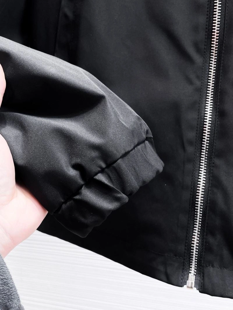 Top match Louis Vuitton Outwear