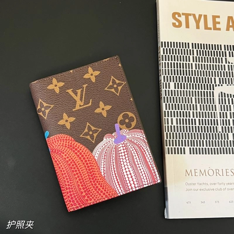 Accurate model Louis Vuitton Passport Holders