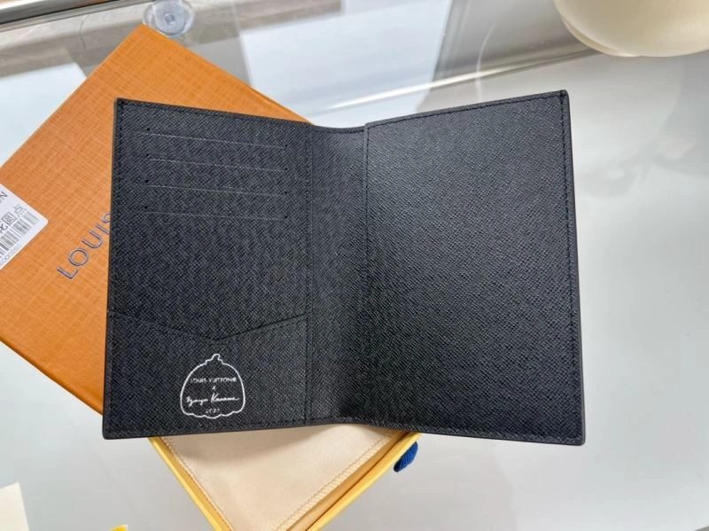 Accurate model Louis Vuitton Passport Holders