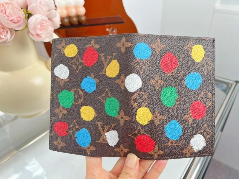 High accuracy Louis Vuitton Passport Holders