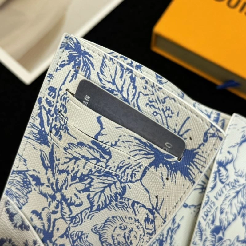Inexpensive Louis Vuitton Passport Holders