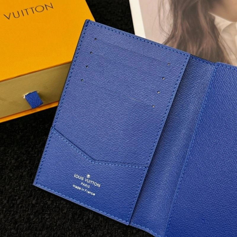 Top mirror Louis Vuitton Passport Holders