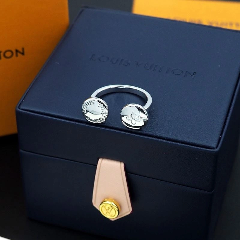 Inexpensive Louis Vuitton Rings