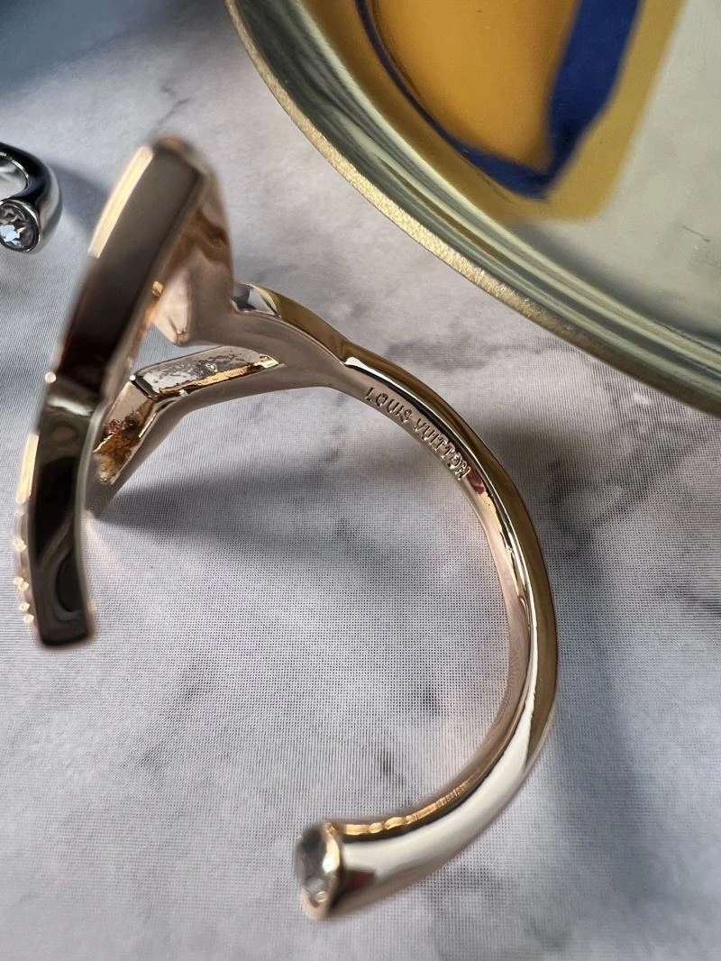 Factory-made Louis Vuitton Rings