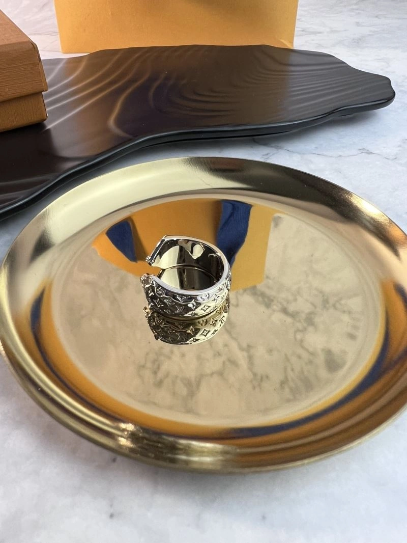 Bargain Louis Vuitton Rings