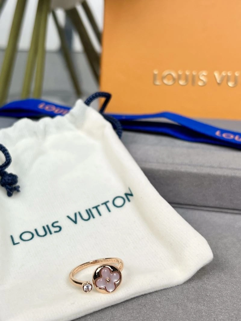 Exact replica Louis Vuitton Rings