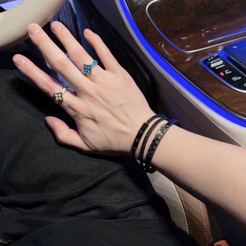 Bargain Louis Vuitton Rings