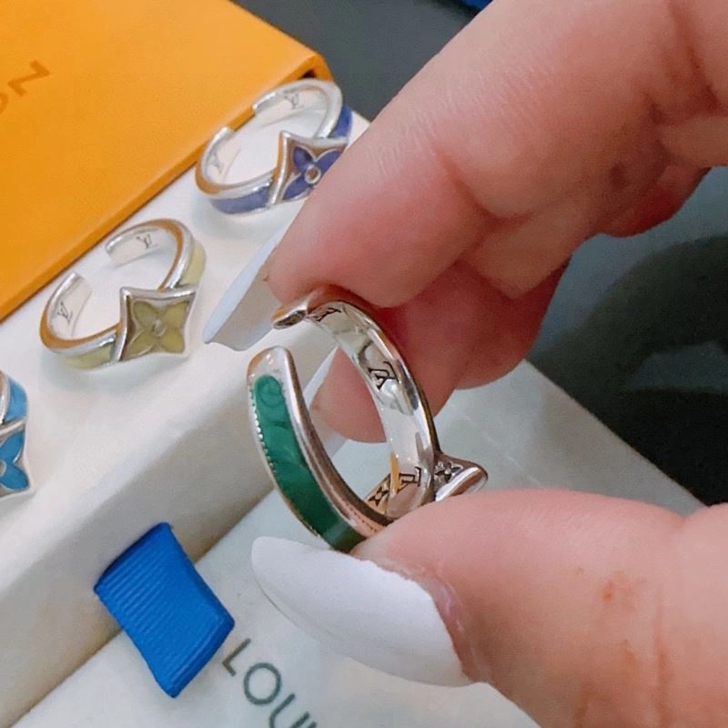 Inexpensive Louis Vuitton Rings