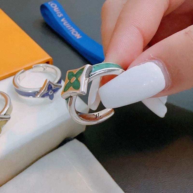 Inexpensive Louis Vuitton Rings
