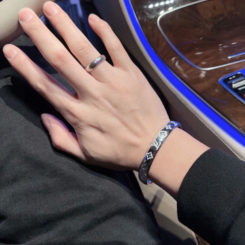 Official Louis Vuitton Rings