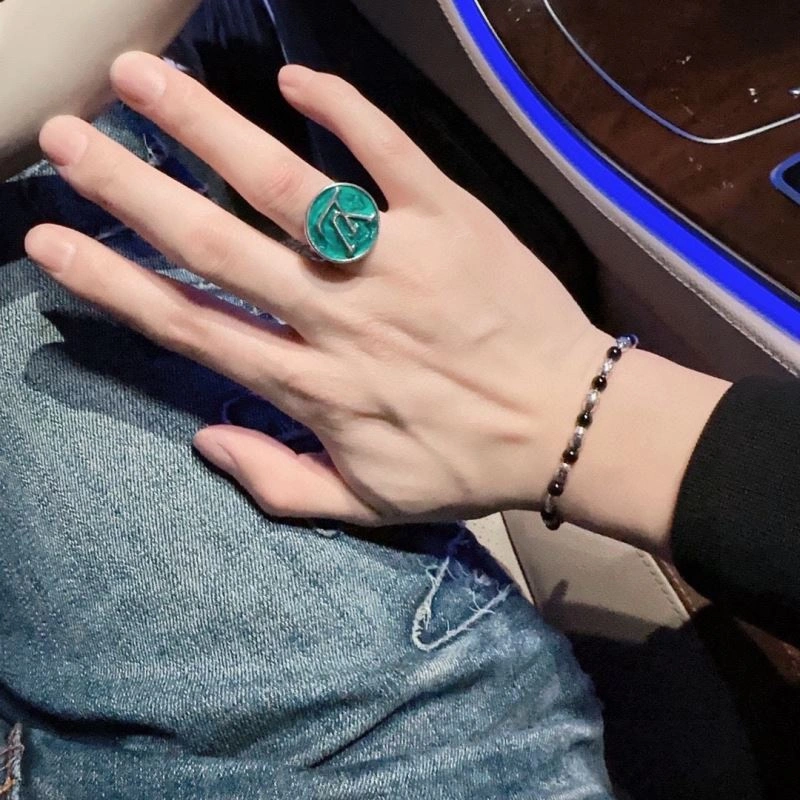 Original Louis Vuitton Rings