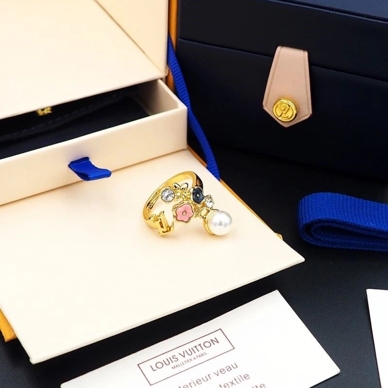 Inexpensive Louis Vuitton Rings