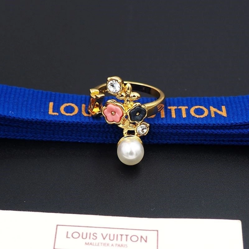 Inexpensive Louis Vuitton Rings