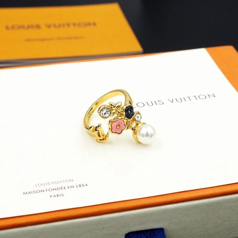 Inexpensive Louis Vuitton Rings