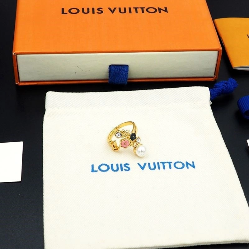 Inexpensive Louis Vuitton Rings