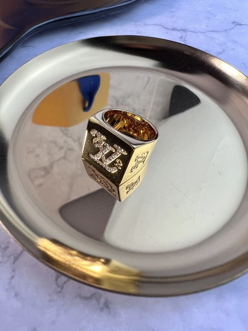 Exact replica Louis Vuitton Rings