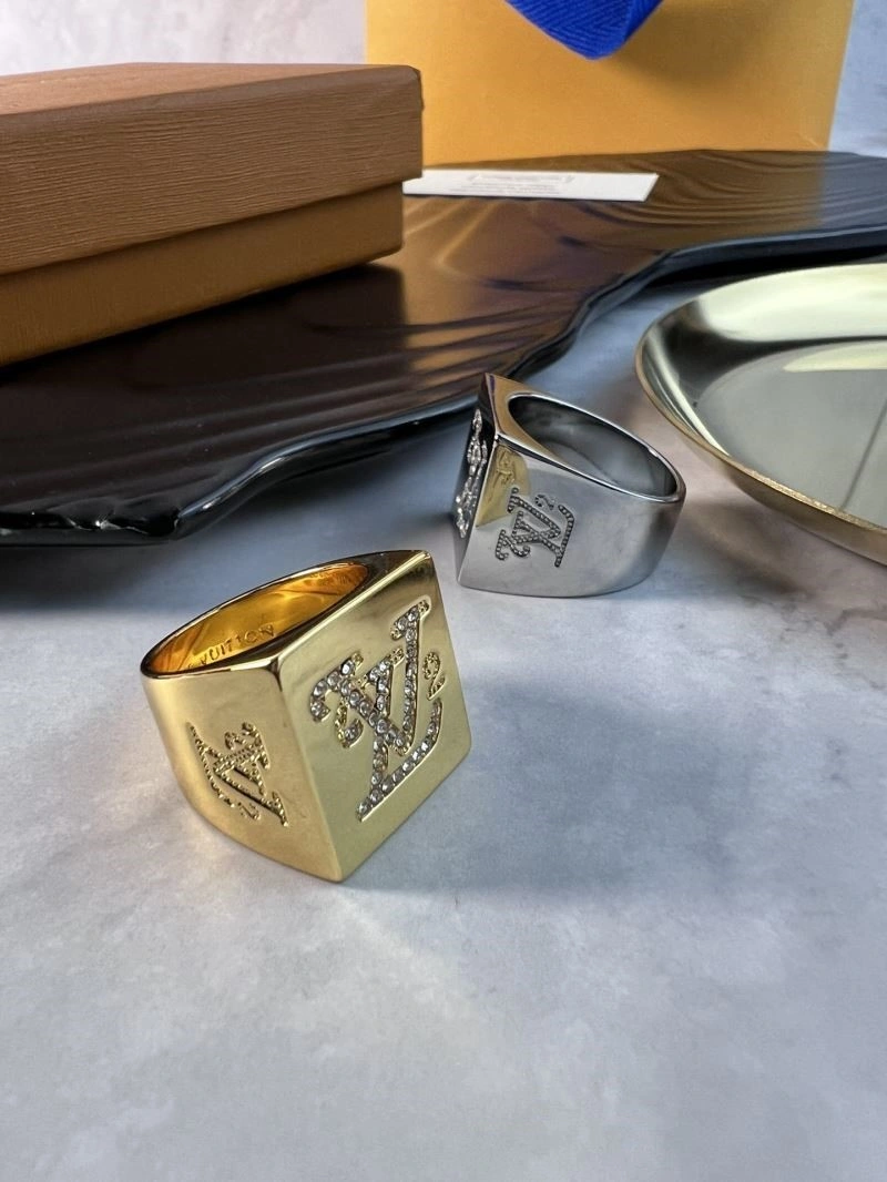 Exact replica Louis Vuitton Rings