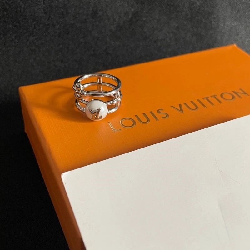 Brand-authenticated Louis Vuitton Rings