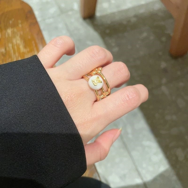 Exact replica Louis Vuitton Rings