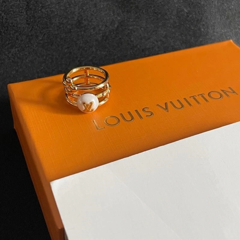 Exact replica Louis Vuitton Rings