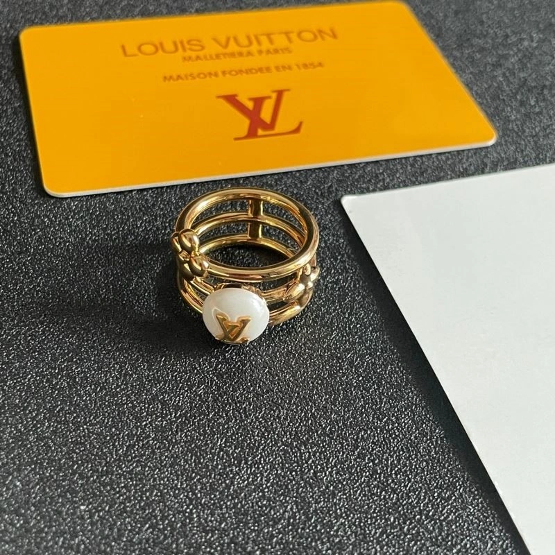 Exact replica Louis Vuitton Rings