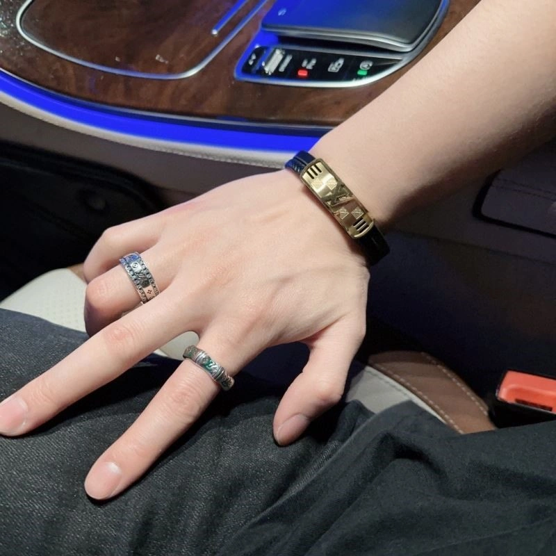 Indistinguishable Louis Vuitton Rings