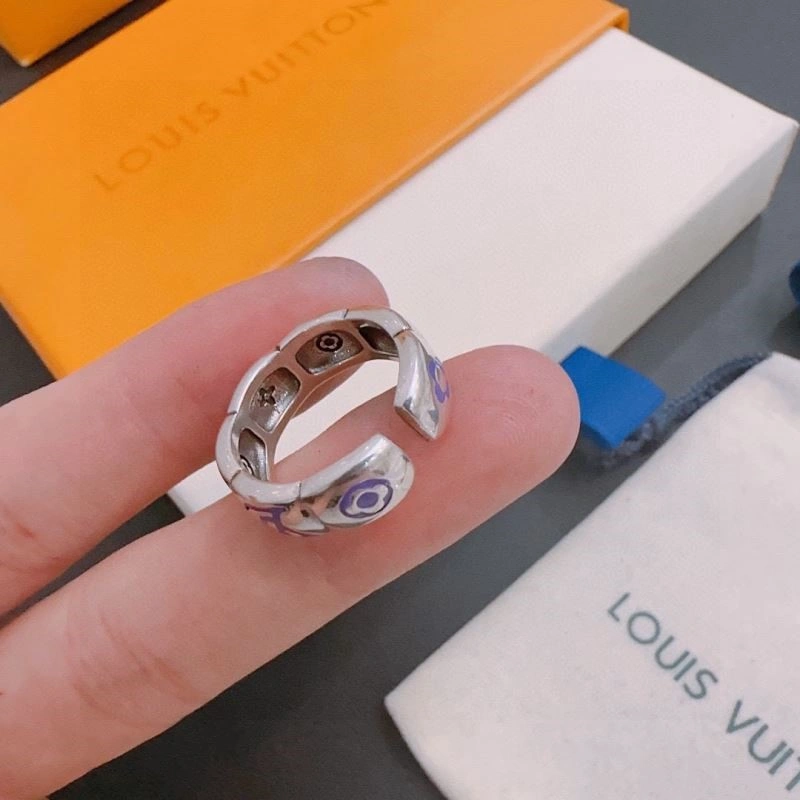 Accurate model Louis Vuitton Rings