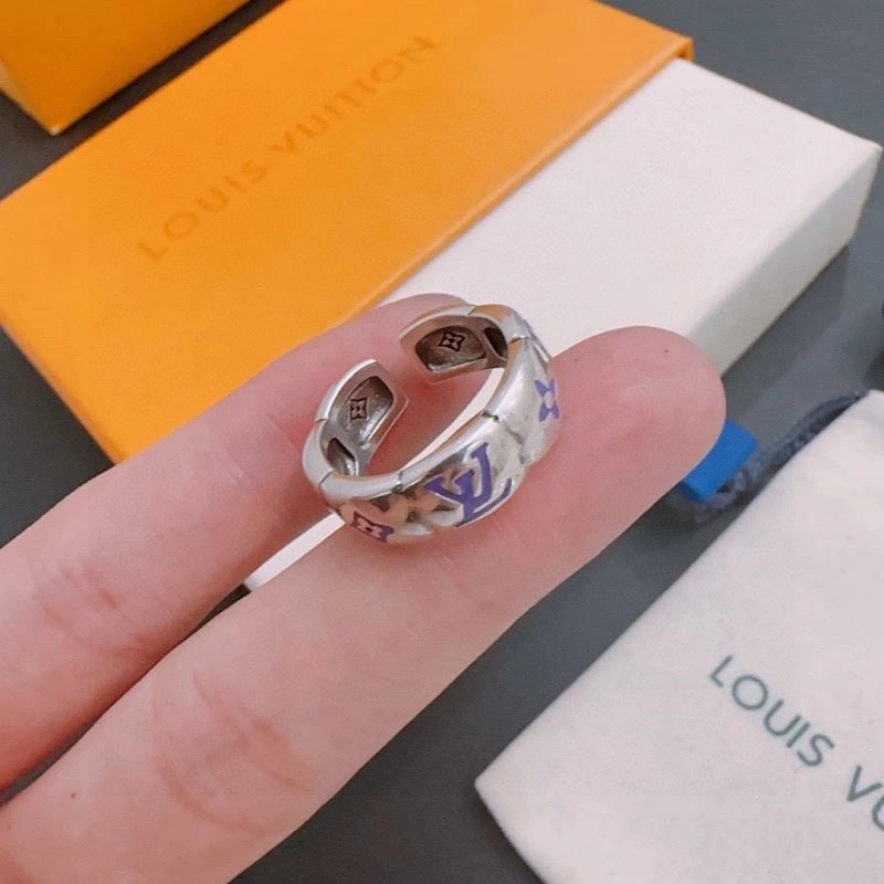 Accurate model Louis Vuitton Rings