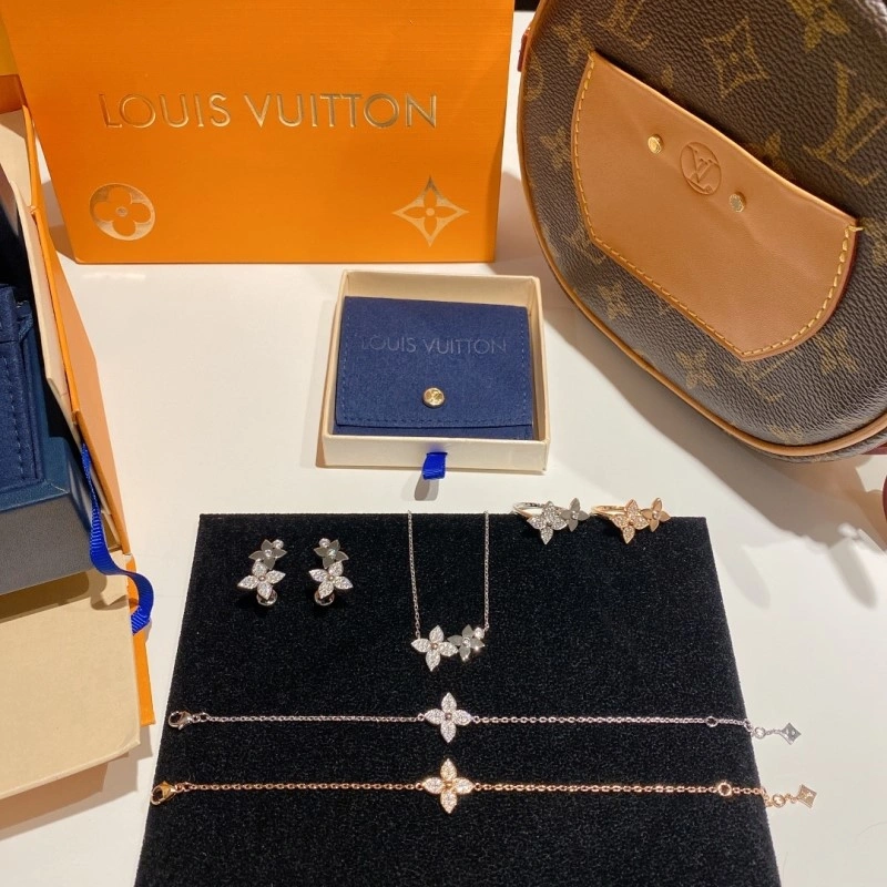 Bargain Louis Vuitton Rings