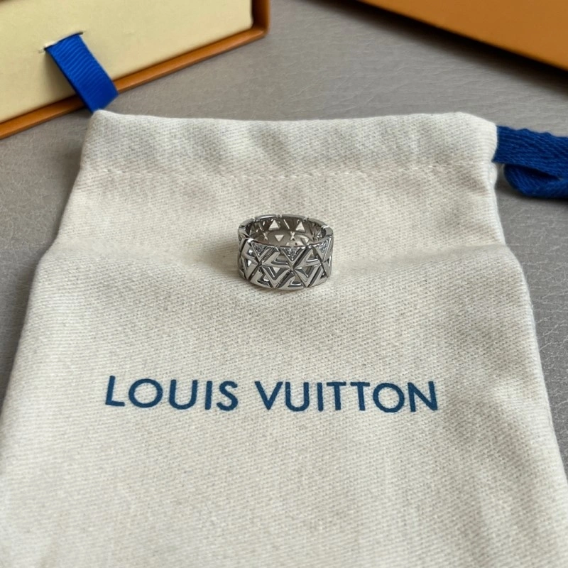 Bargain Louis Vuitton Rings