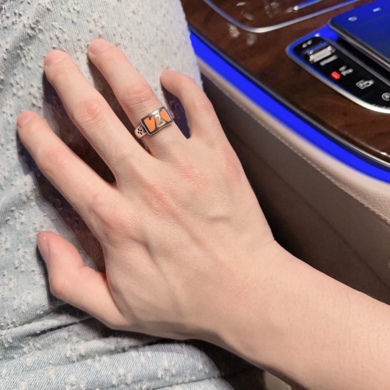 Accurate model Louis Vuitton Rings