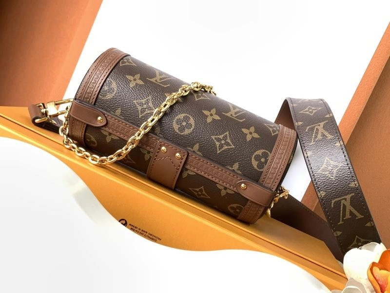 Top mirror Louis Vuitton Round Bags