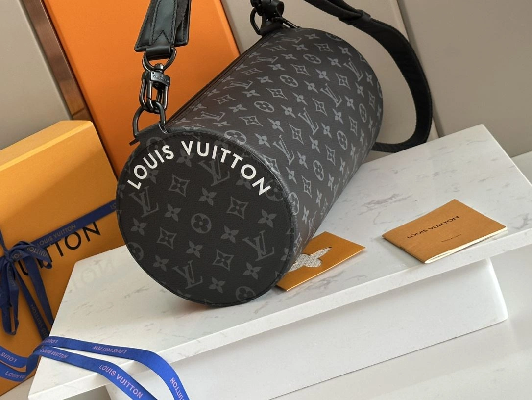 High fidelity Louis Vuitton Round Bags