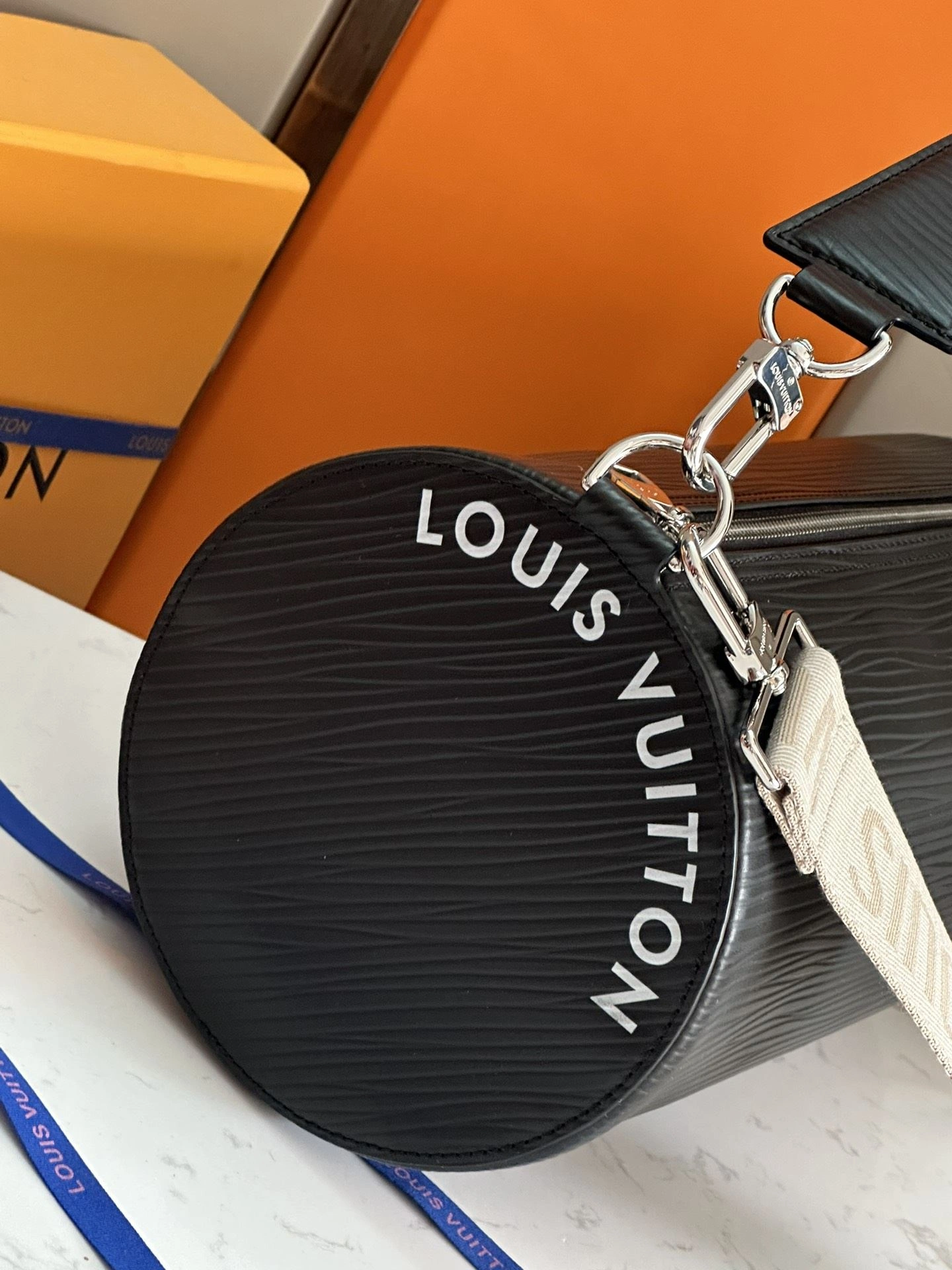 Precise copy Louis Vuitton Round Bags