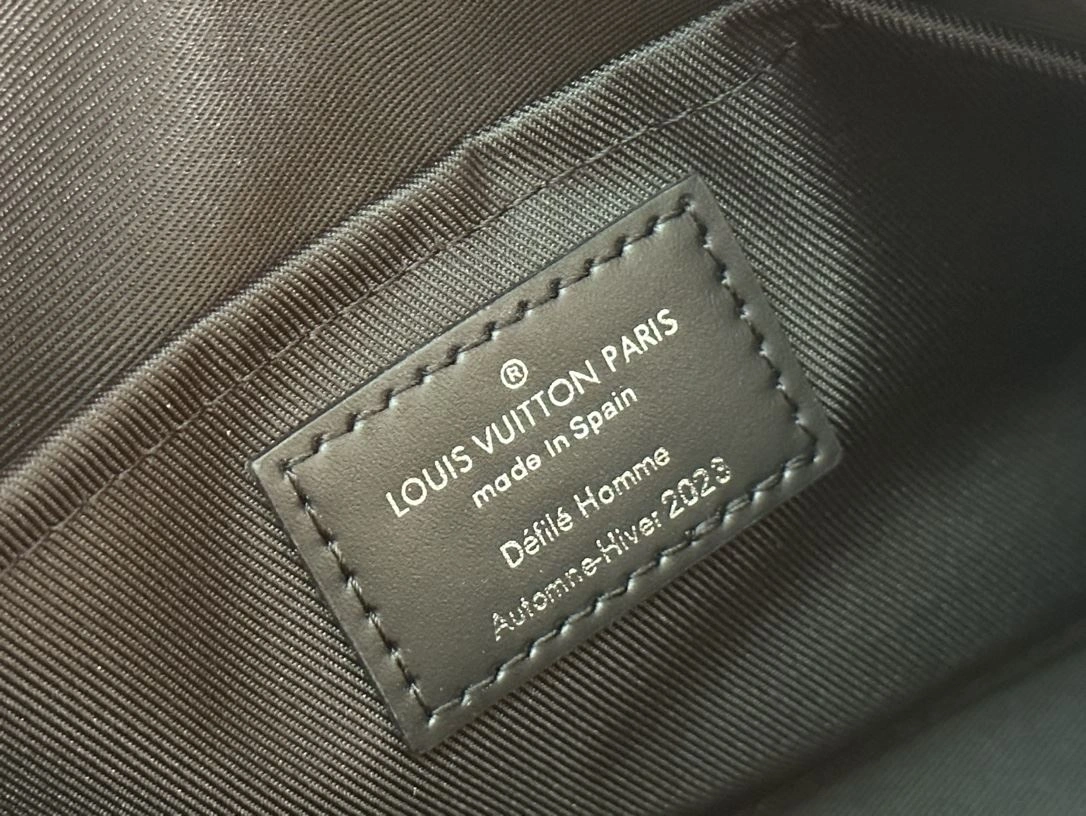 Precise copy Louis Vuitton Round Bags