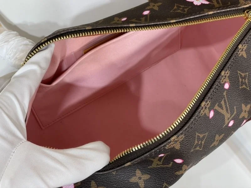 Low-cost Louis Vuitton Round Bags
